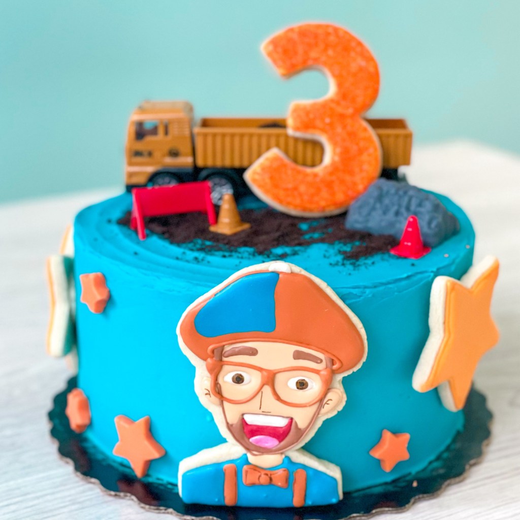 Characters – Delish Bakery